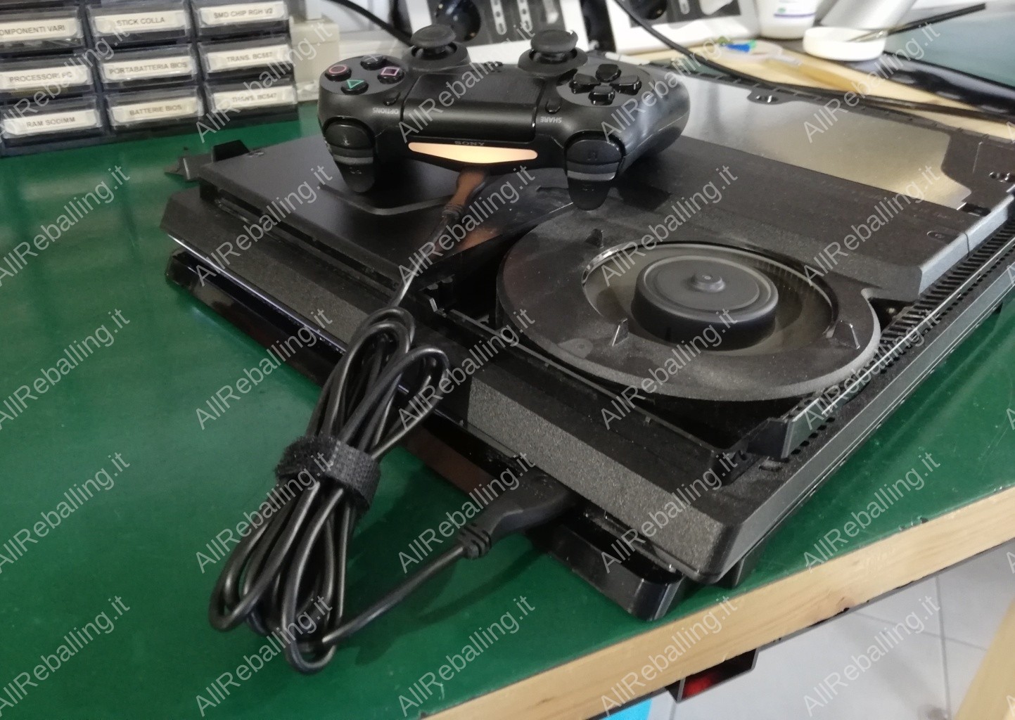 Ps4 PRO Led Blu Lampeggiante - AllReballing.it