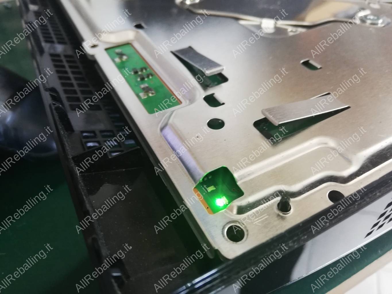 Reballing Ps3 80GB Ylod AllReballing it